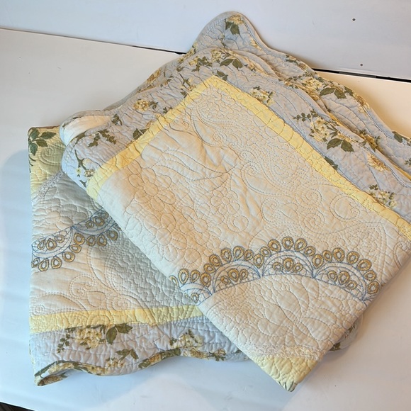 Cracker Barrel | Bedding | Cracker Barrel Quilted Pillow Shams 2 Bundle ...